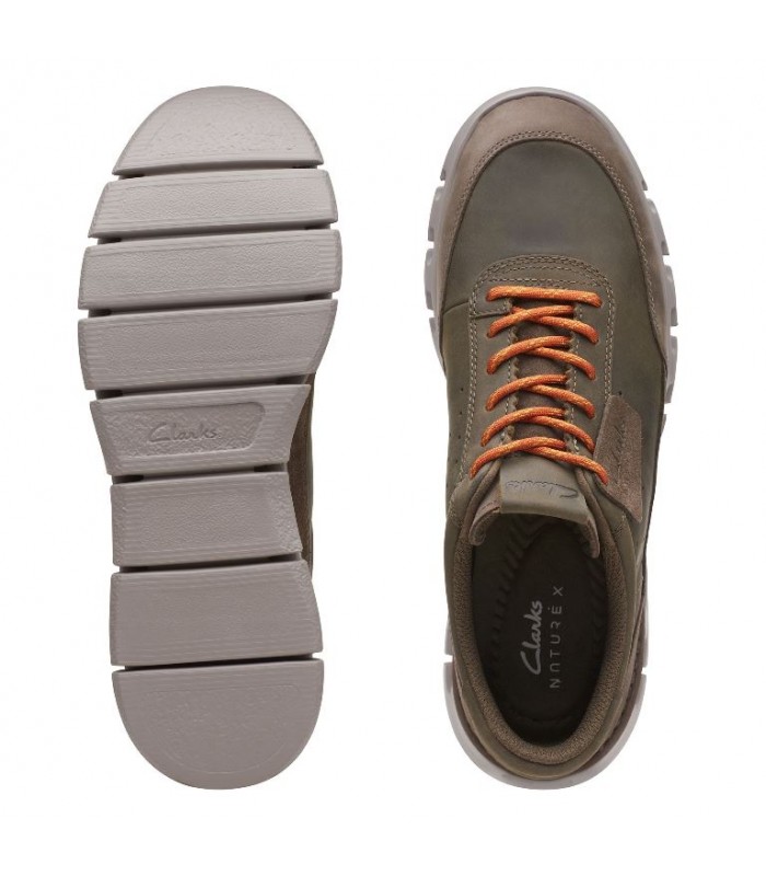 Deportivo con detalle en la suela Clarks Nature X One